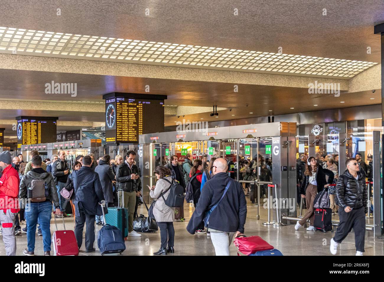 Passengers on the station concourse at Roma Termini, the main Train ...