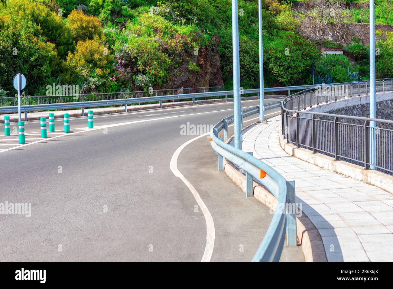 Highway with sidewalk and balustrade . Road and walking path Stock ...