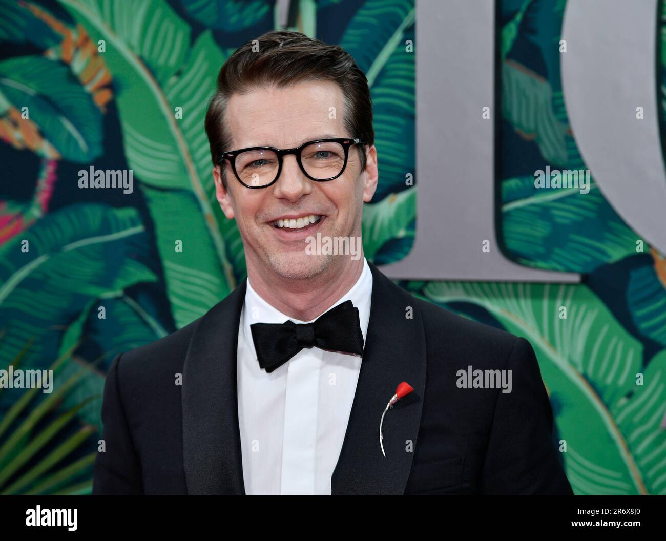 Sean Hayes arrives at the 76th annual Tony Awards on Sunday, June 11 ...