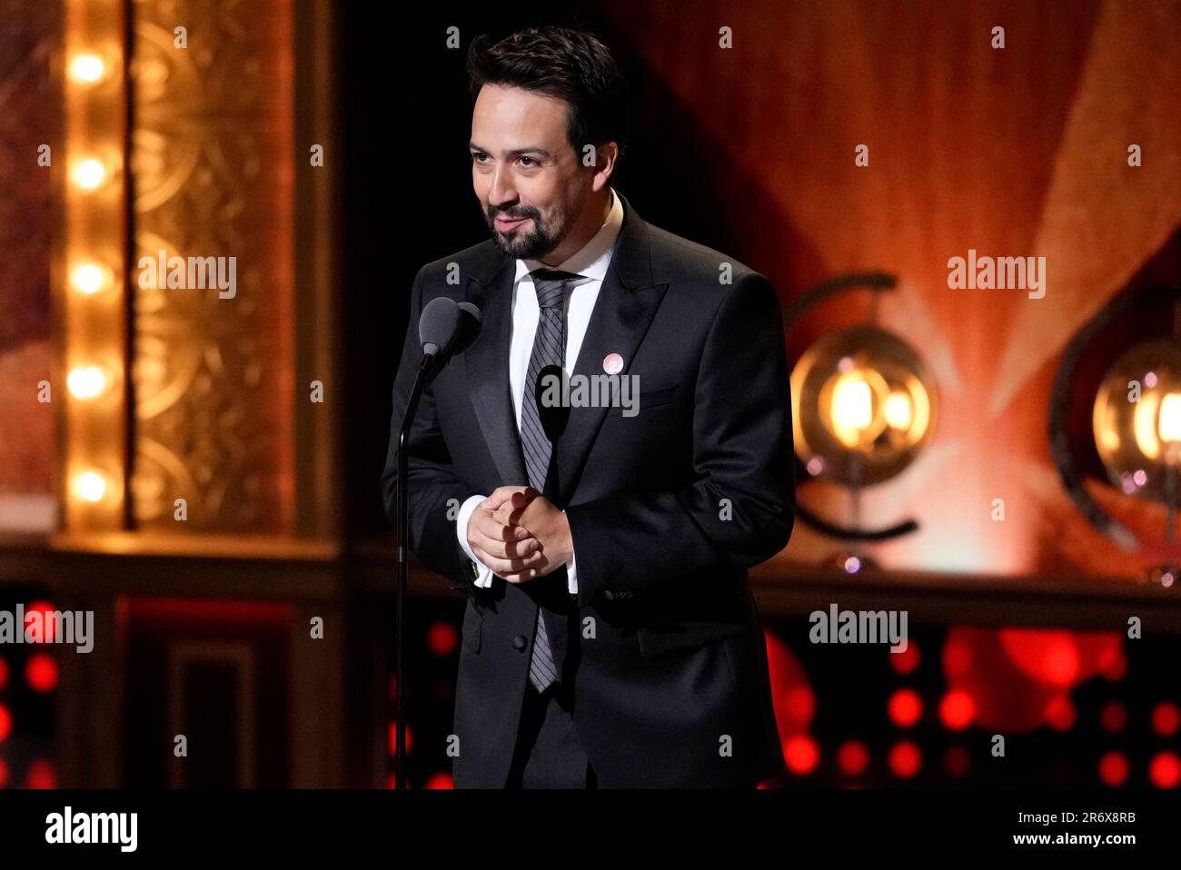 Lin-Manuel Miranda presents a lifetime achievement award at the 76th ...