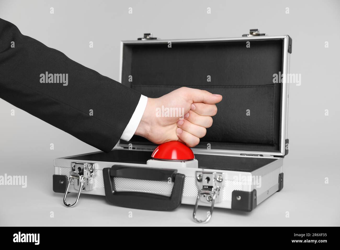 Nuclear button and pressing hi-res stock photography and images - Alamy