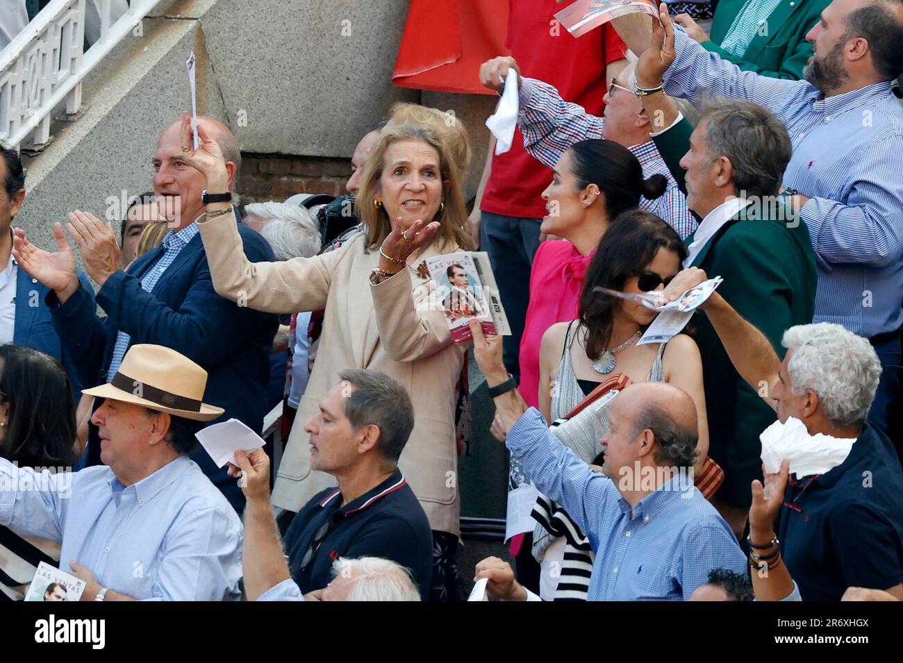 Infanta Elena and Vicky Martín Berrocal enjoy an afternoon of ...