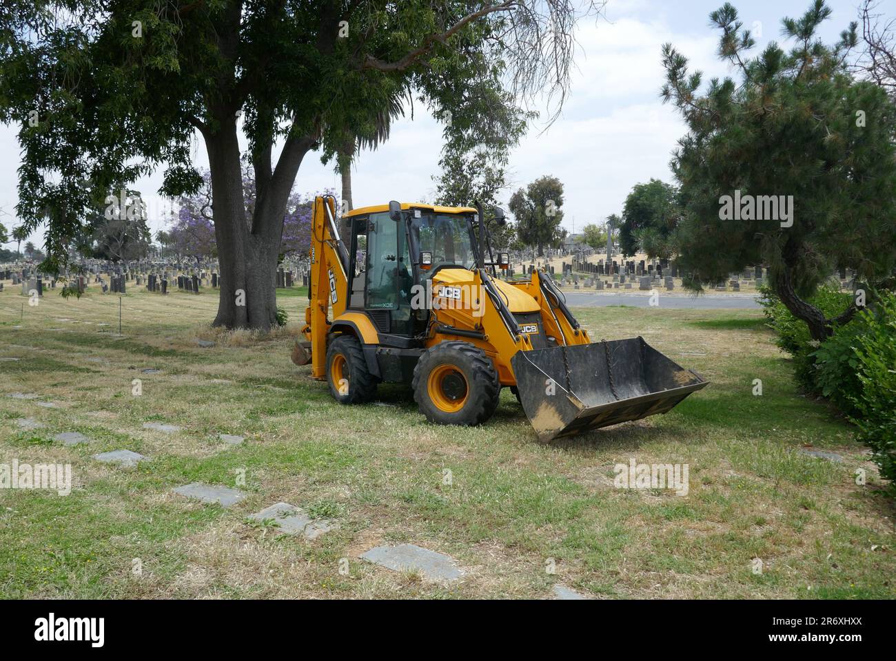 Los Angeles, California, USA 8th June 2023 Bulldozer at Evergreen ...