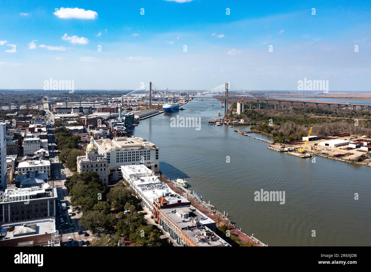 Aerial view of Talmadge Memorial Bridge on a sunny day. The Talmadge ...