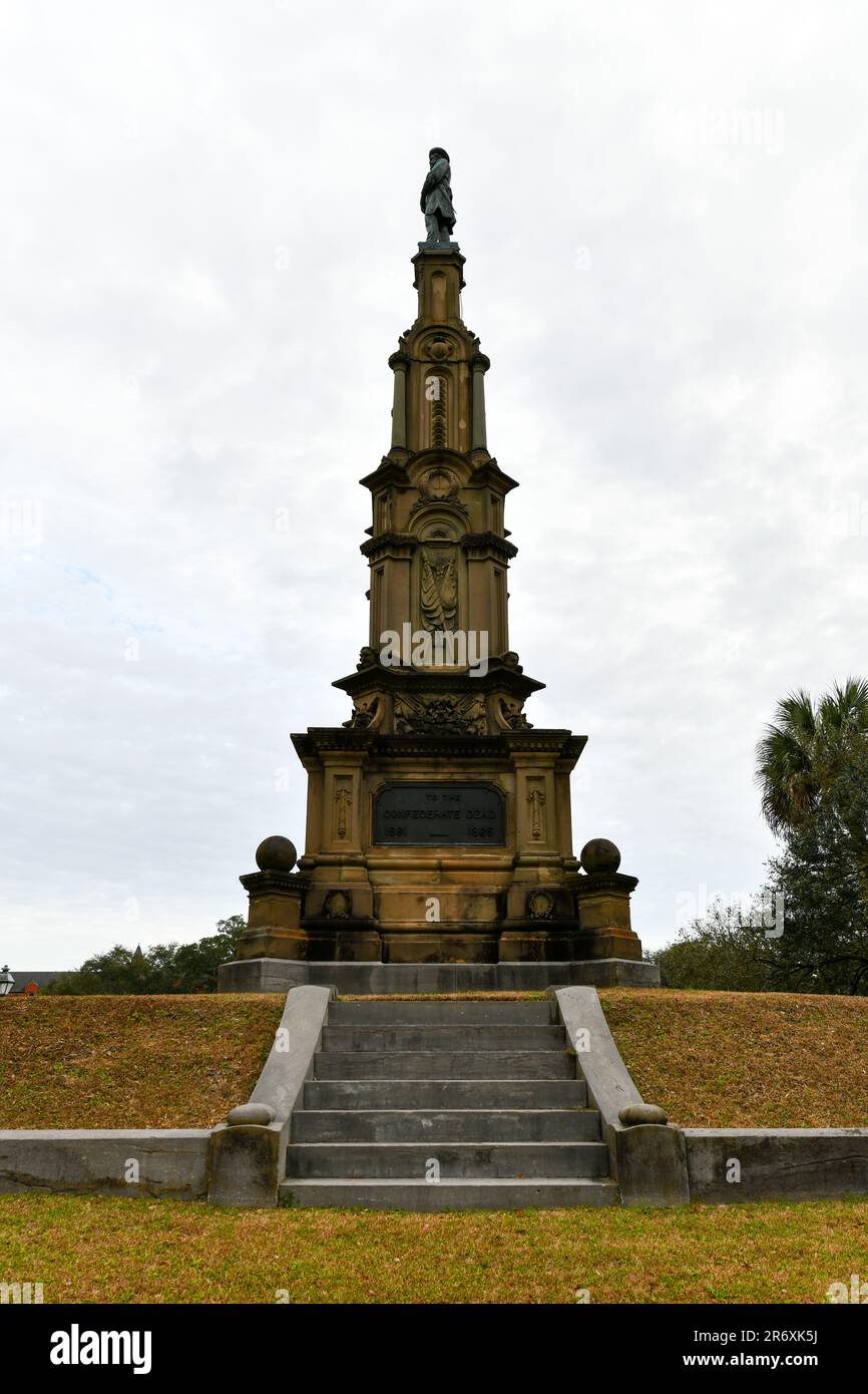 Civil War Confederate Statue Monument located in Forsyth Park in ...