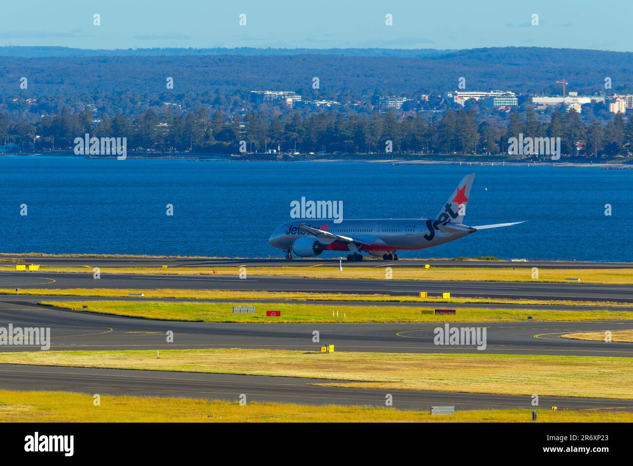 A Jetstar Boeing 787-7 Dreamliner aircraft with registration VH-VKB on ...