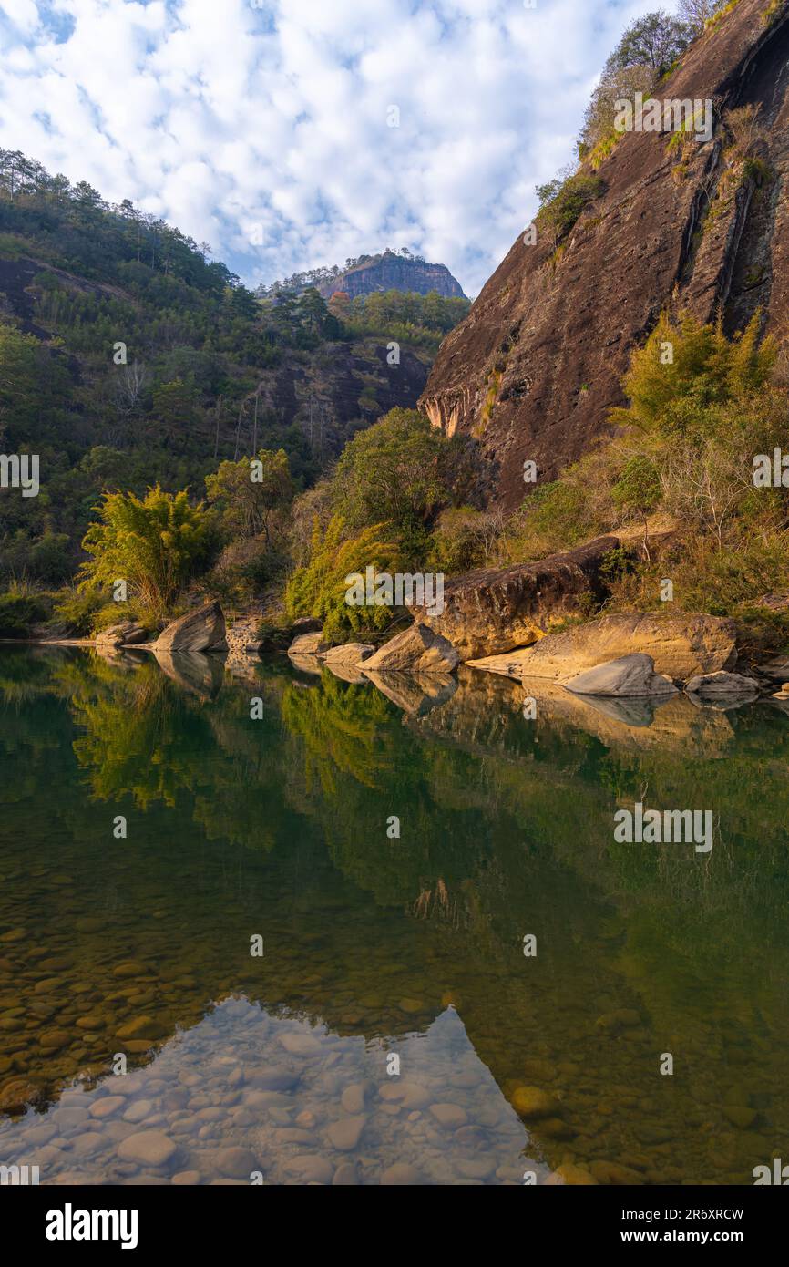 Text twist hi-res stock photography and images - Alamy