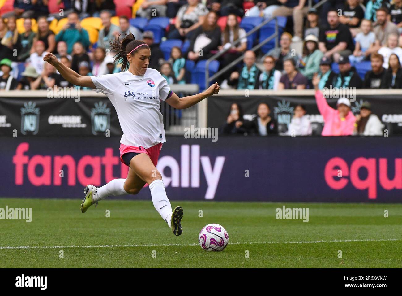 Alex morgan san diego wave fc hi-res stock photography and images - Alamy