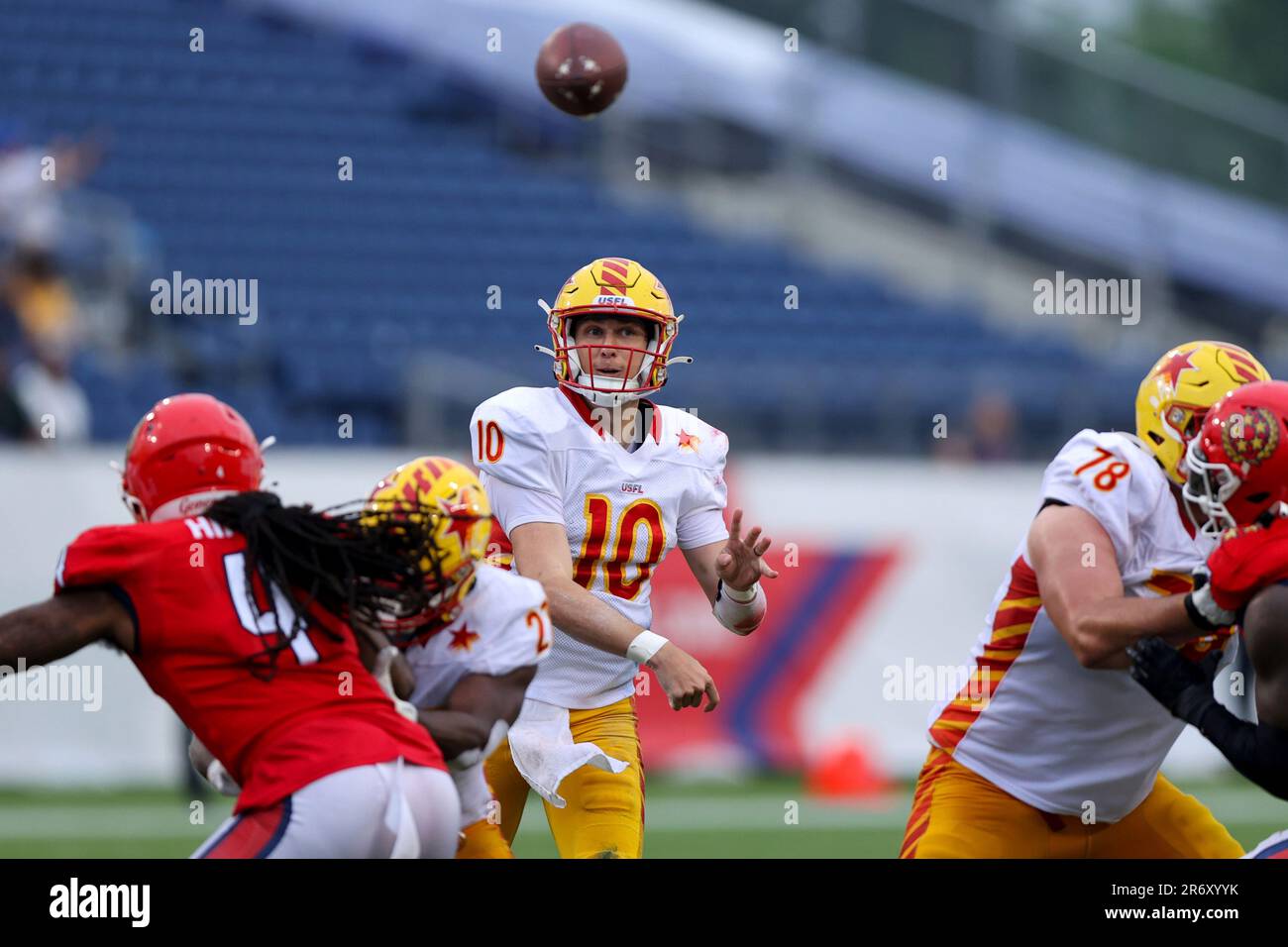 CANTON, OH - JUNE 11: Philadelphia Stars quarterback Case Cookus (10 ...