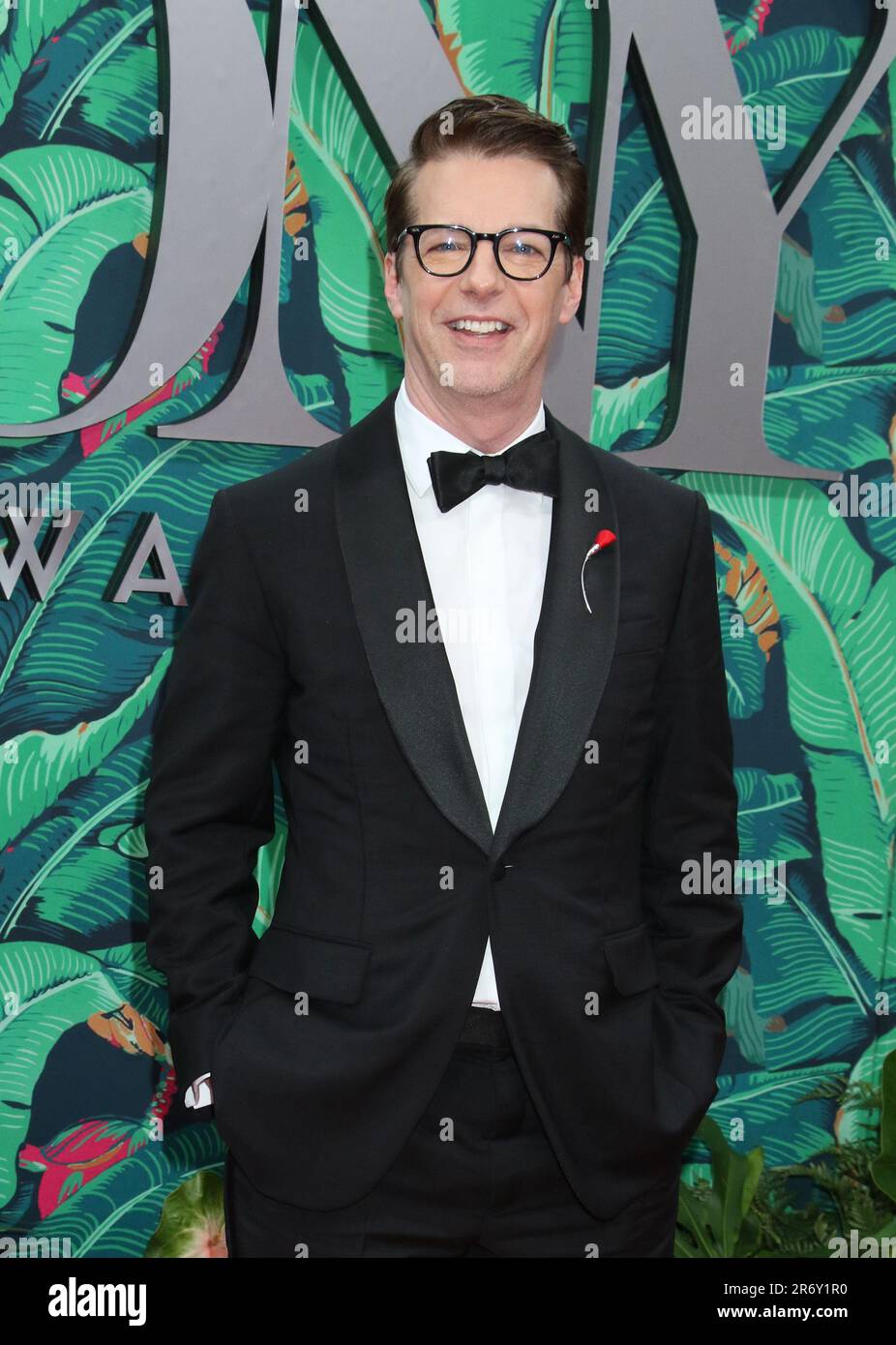Sean hayes tony hi-res stock photography and images - Alamy