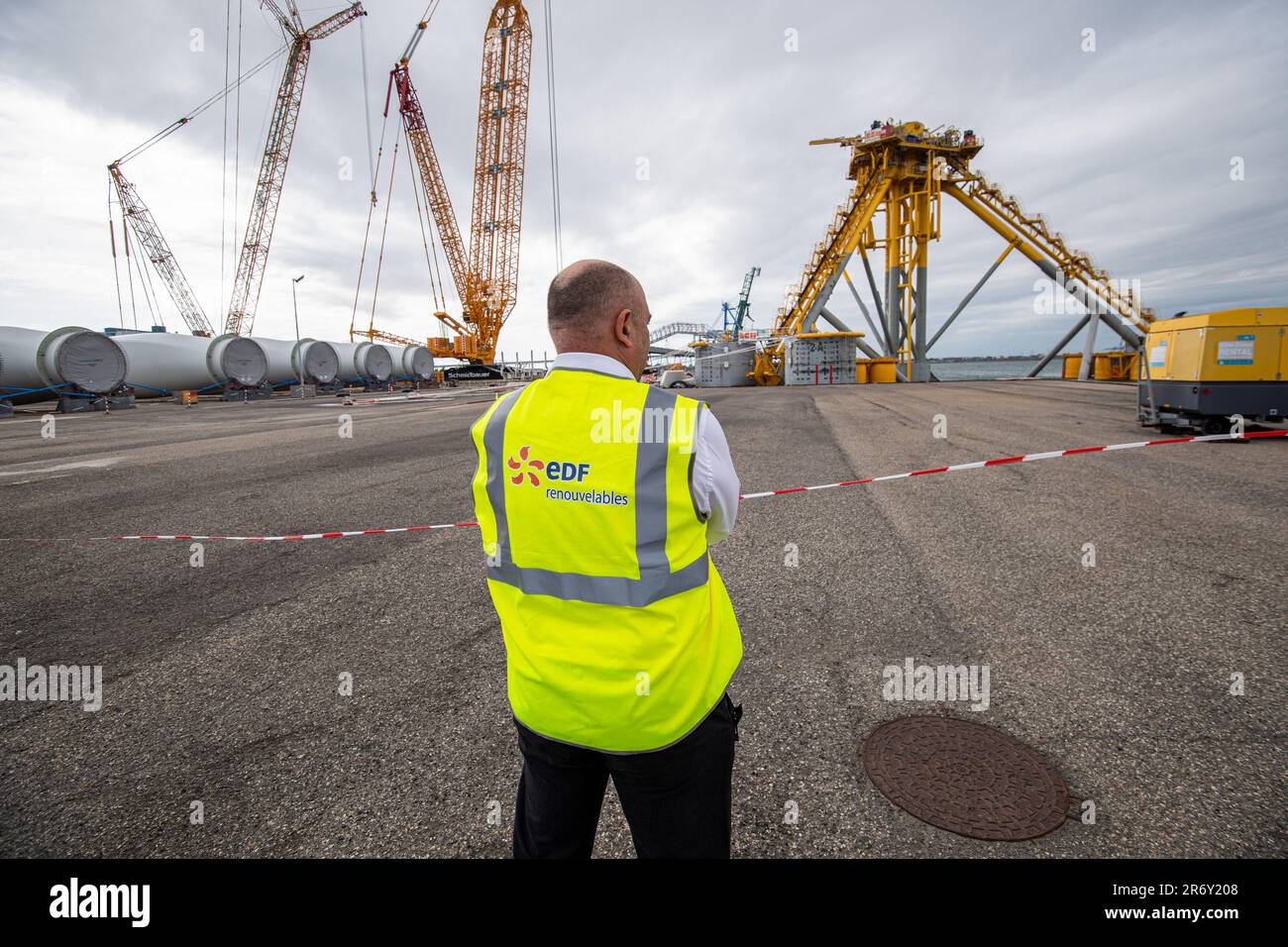 An EDF Renewable employee on the site of the first float of the ...