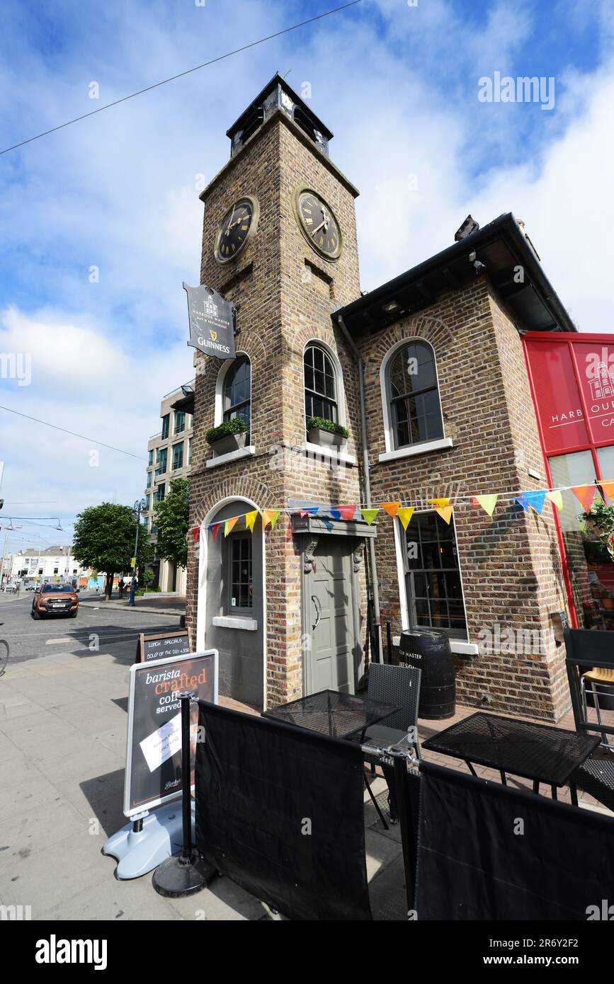 Old dock house hi-res stock photography and images - Alamy