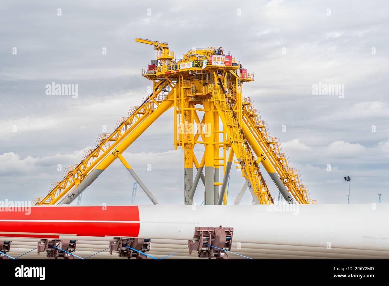 Floating offshore wind farm hi-res stock photography and images - Alamy