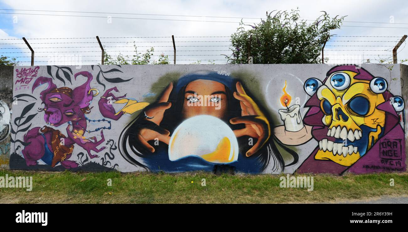 Murals dublin hi-res stock photography and images - Alamy