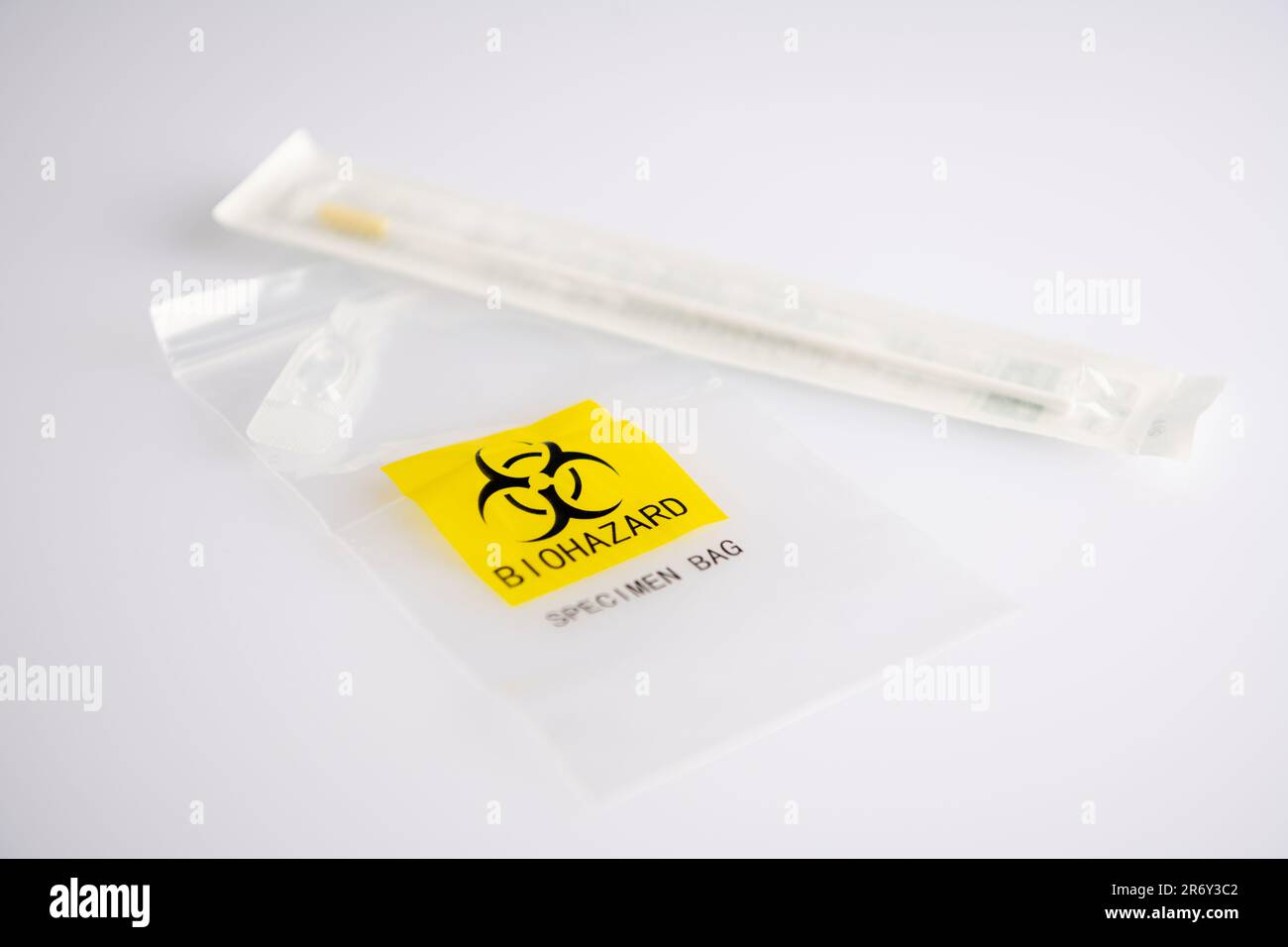 White specimen bag hi-res stock photography and images - Alamy