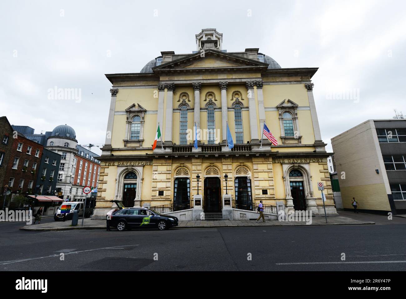 Merrion hall hi-res stock photography and images - Alamy
