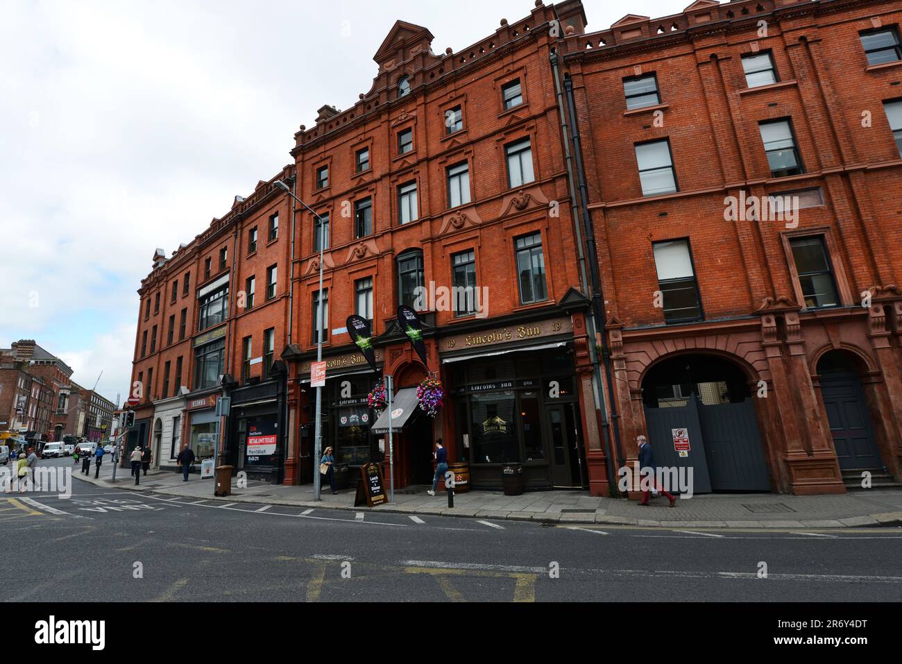 Irish inn hi-res stock photography and images - Alamy