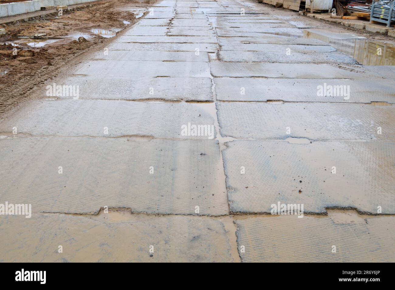 Bad concrete hi-res stock photography and images - Alamy