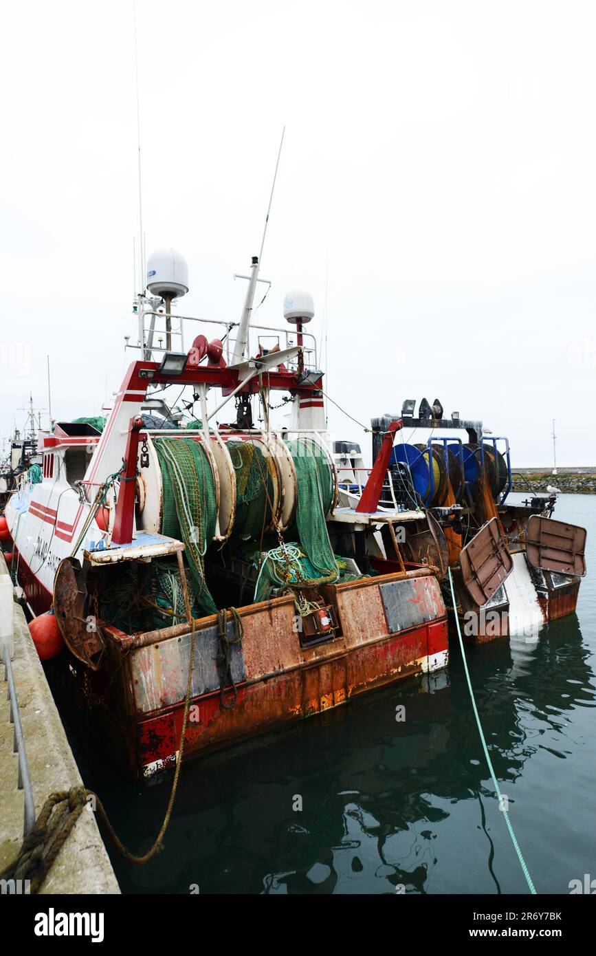 Howth fishing village hi-res stock photography and images - Alamy