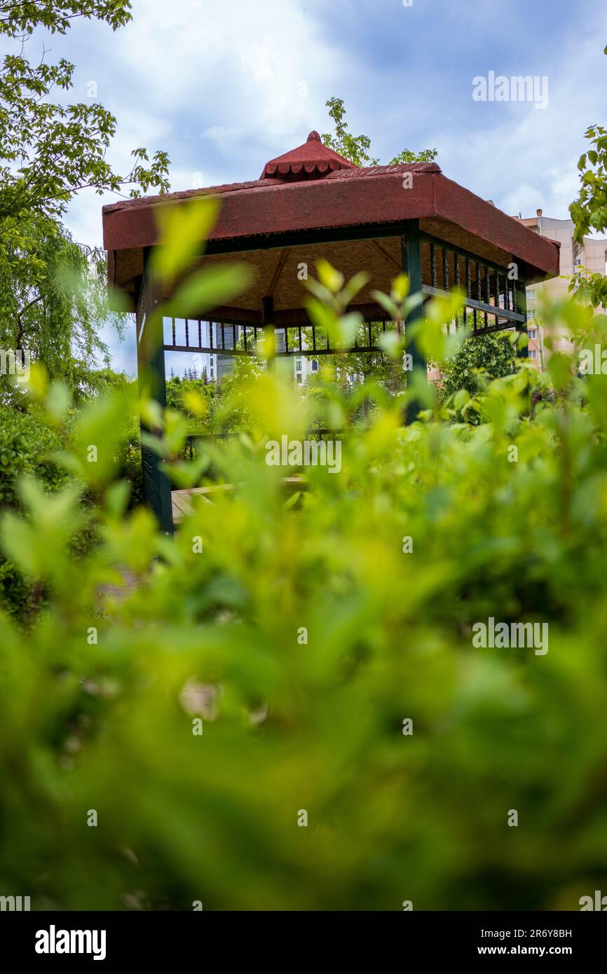 Garden pergola setup hi-res stock photography and images - Alamy