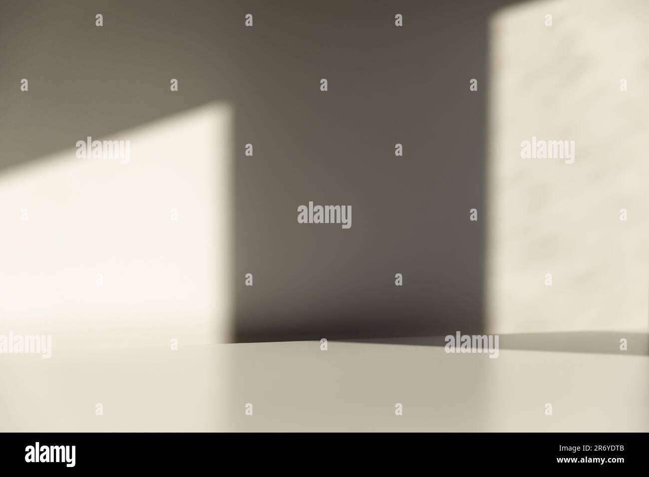 Shadows natural light hi-res stock photography and images - Alamy