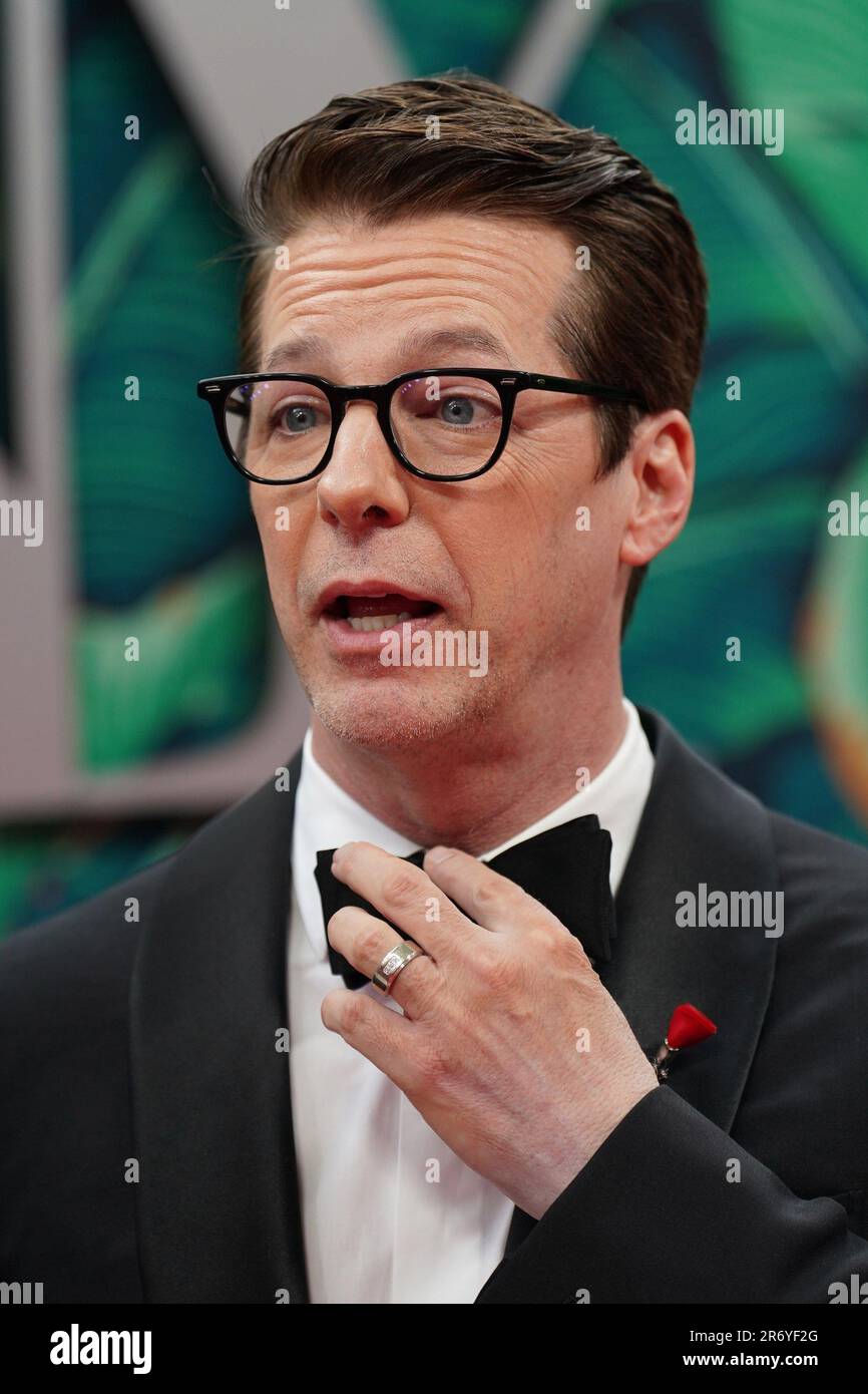 Sean hayes tony hi-res stock photography and images - Alamy
