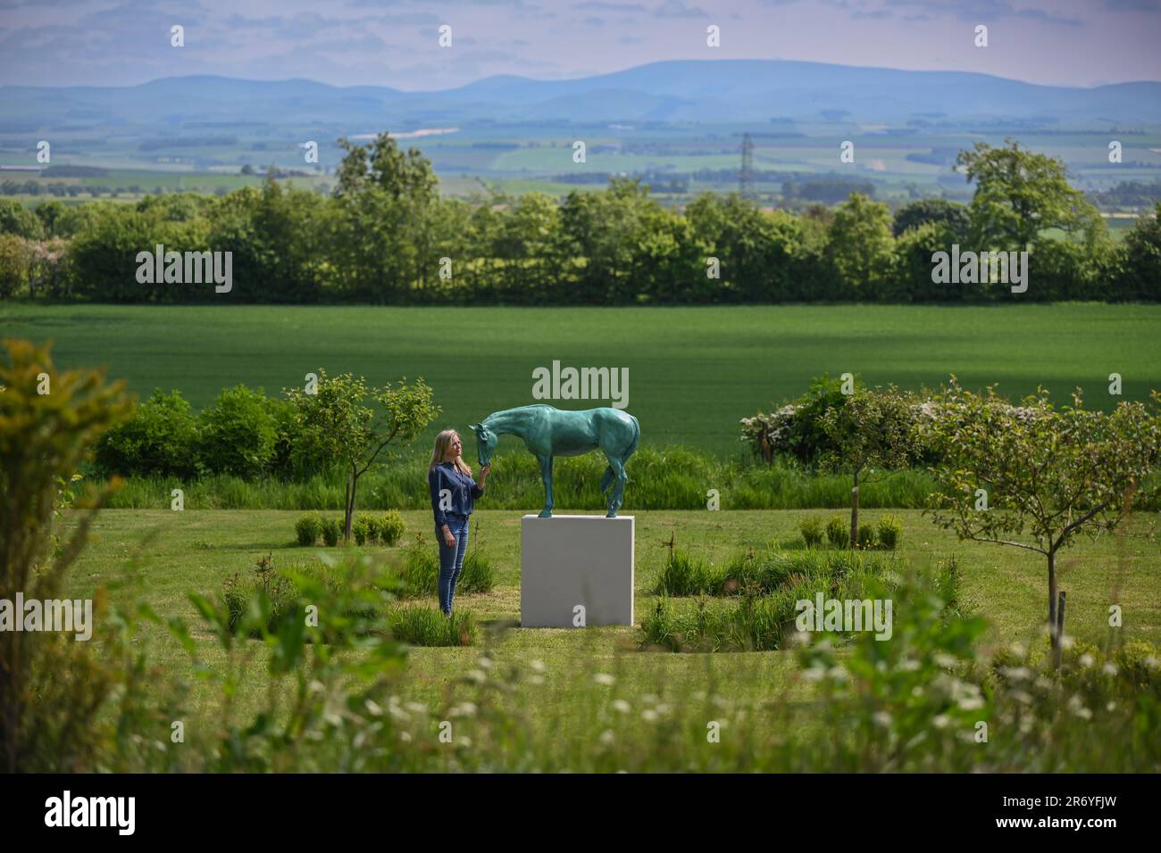 Greenlaw, UK. 11th June, 2023. Frippy Jameson Sculpture 'Still' Bronze ...