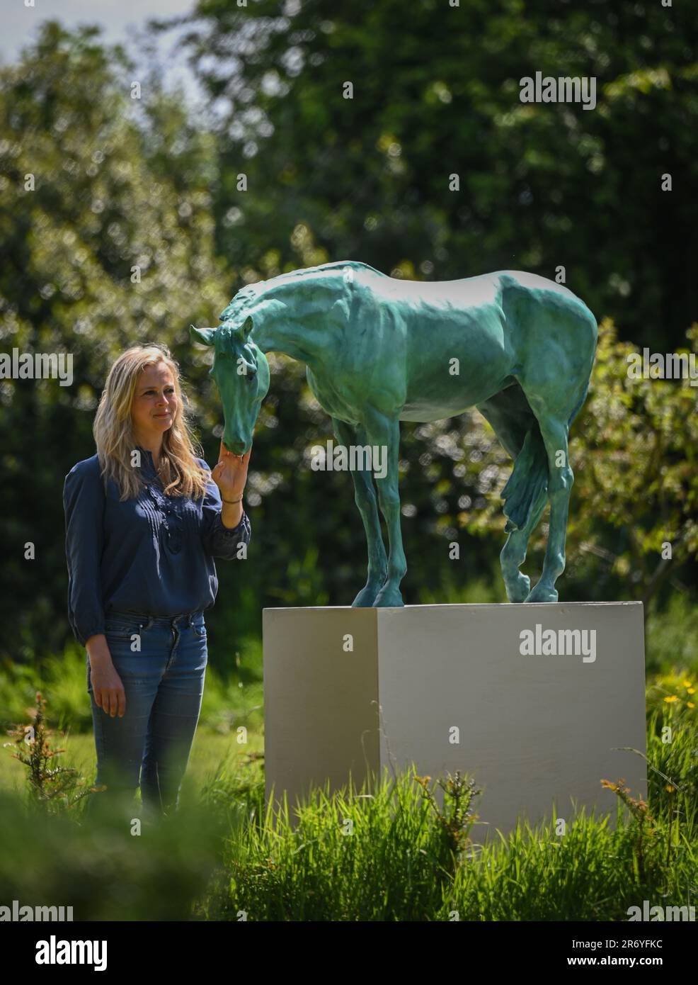 Greenlaw, UK. 11th June, 2023. Frippy Jameson Sculpture 'Still' Bronze ...