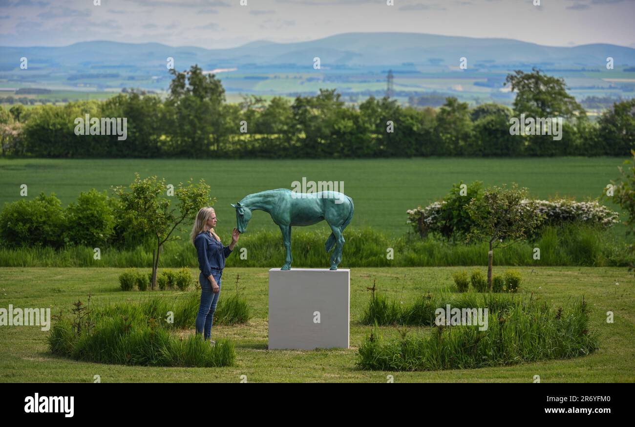 Greenlaw, UK. 11th June, 2023. Frippy Jameson Sculpture 'Still' Bronze ...