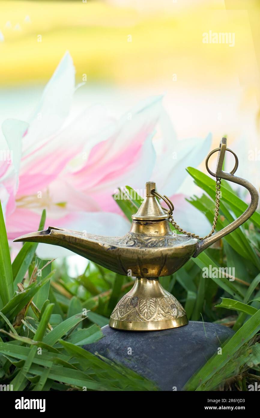 Genie in a lamp hi-res stock photography and images - Alamy