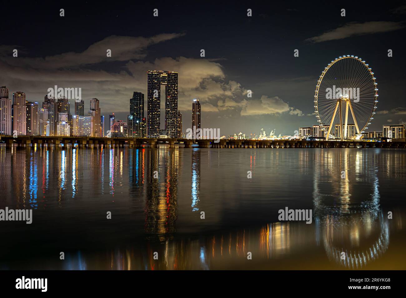 Dubai Sunset Ferris Wheel cruise terminal reflection lights Photography ...