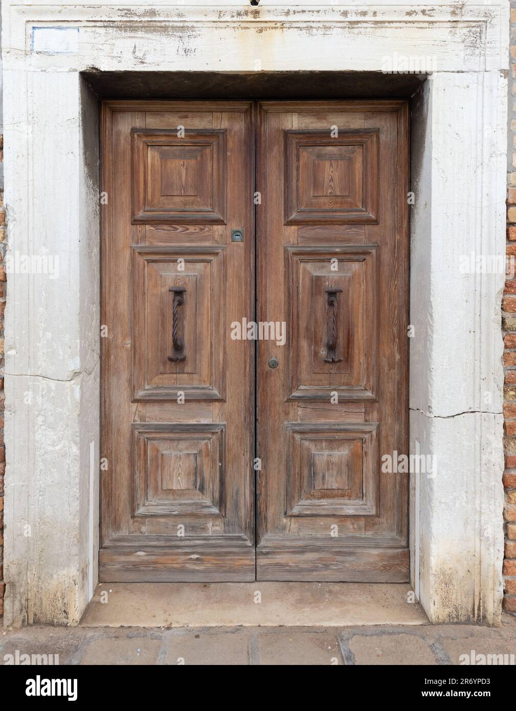 Entry exterior hi-res stock photography and images - Alamy