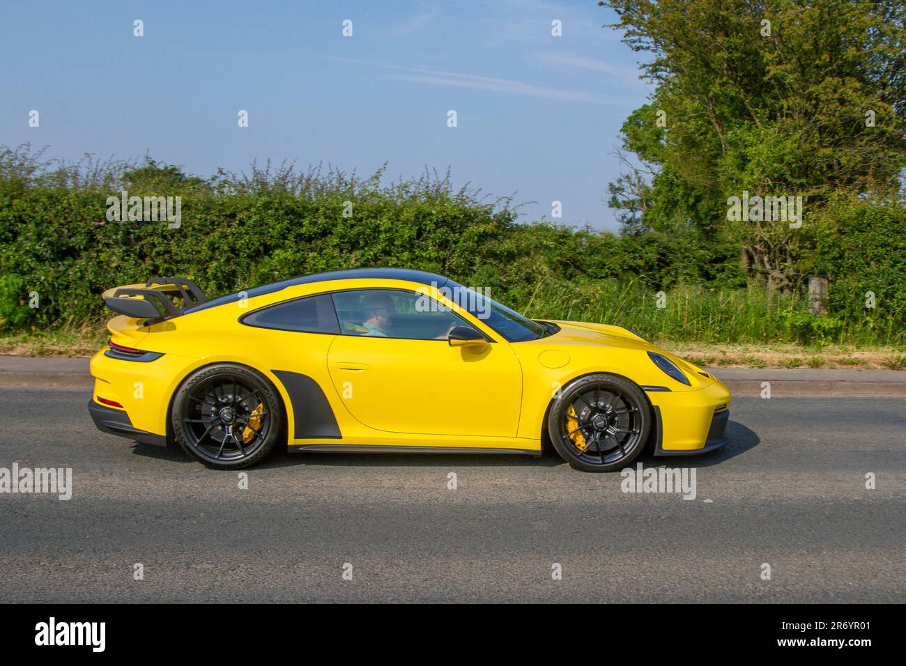 2021 Yellow Porsche 911 Gt3 T 510 Start/Stop Car Coupe Petrol 3996 cc ...
