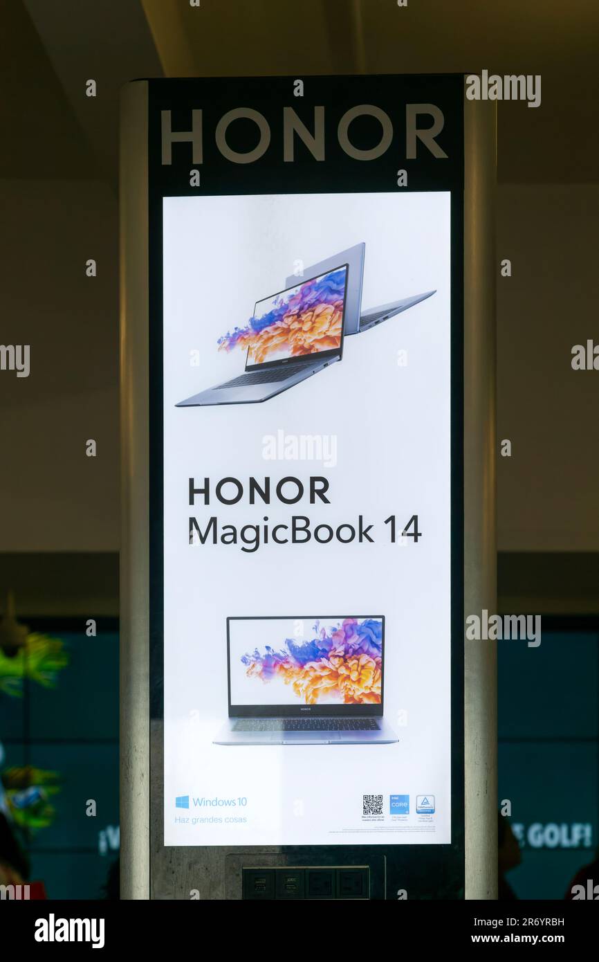HONOR MagicBook 14 laptop computer Windows 10 advertising display ...