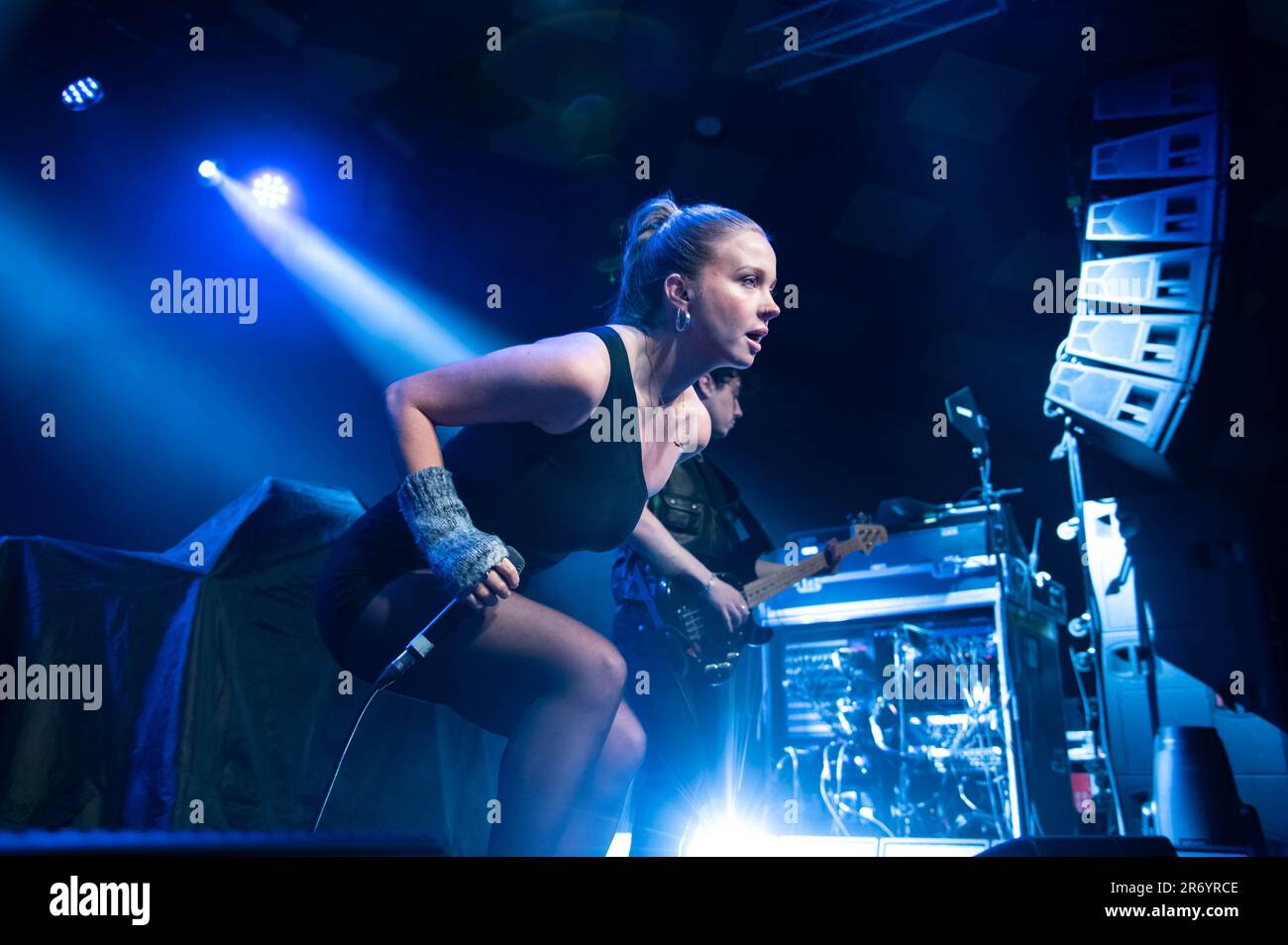 Barrowland Glasgow - Dead Pony and lead singer Anna Shields ...