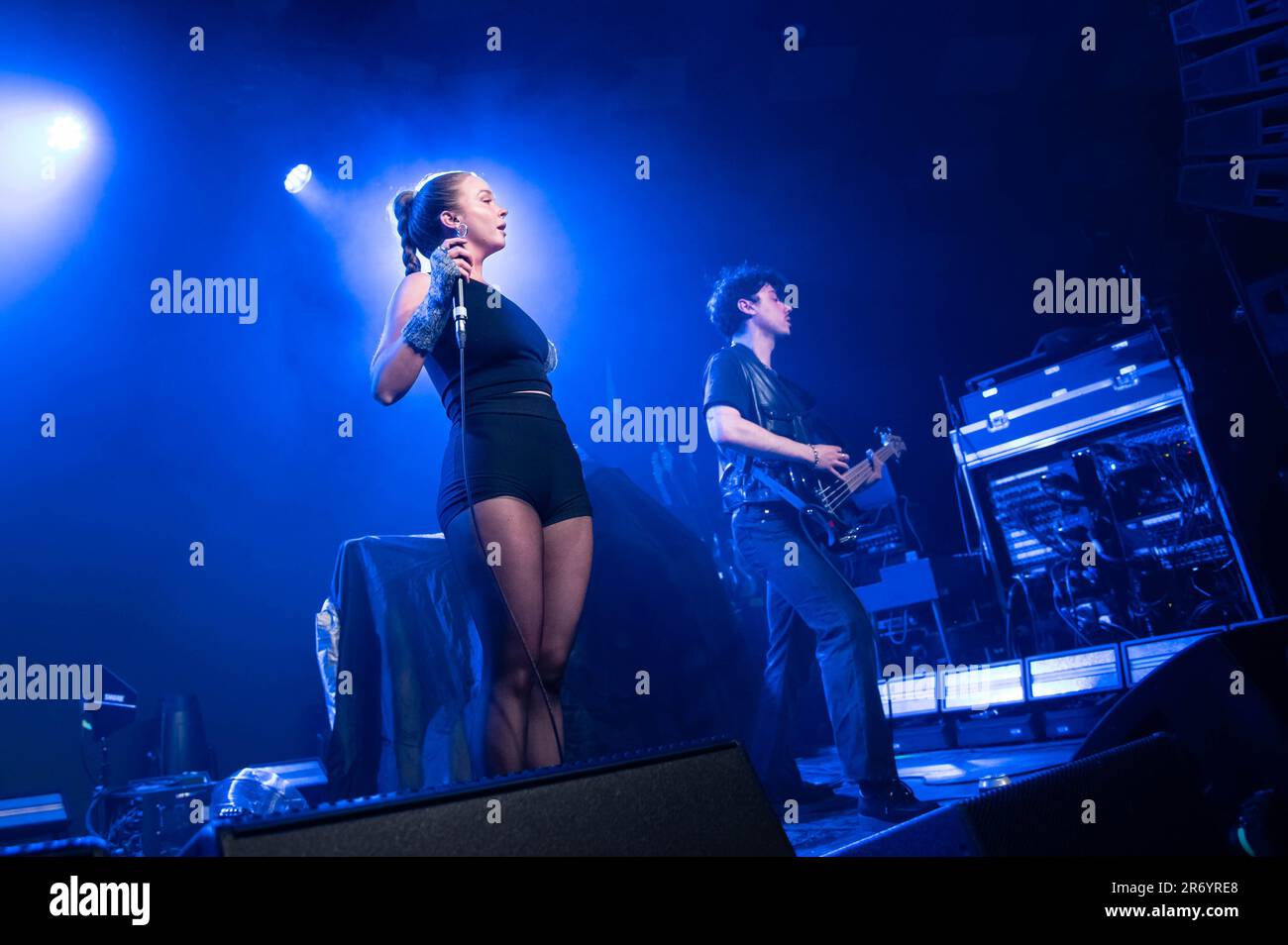Barrowland Glasgow - Dead Pony and lead singer Anna Shields ...