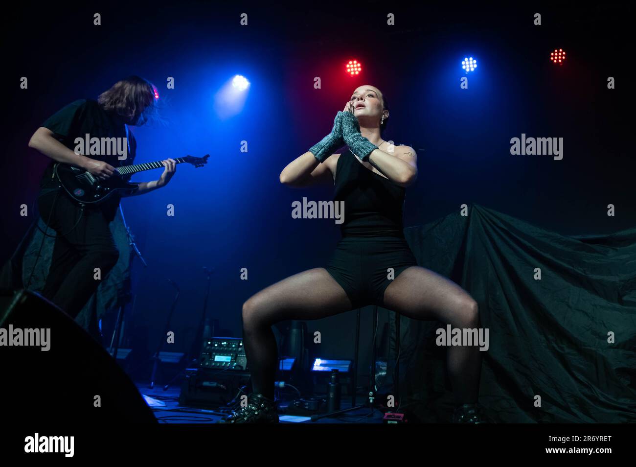 Barrowland Glasgow - Dead Pony and lead singer Anna Shields ...