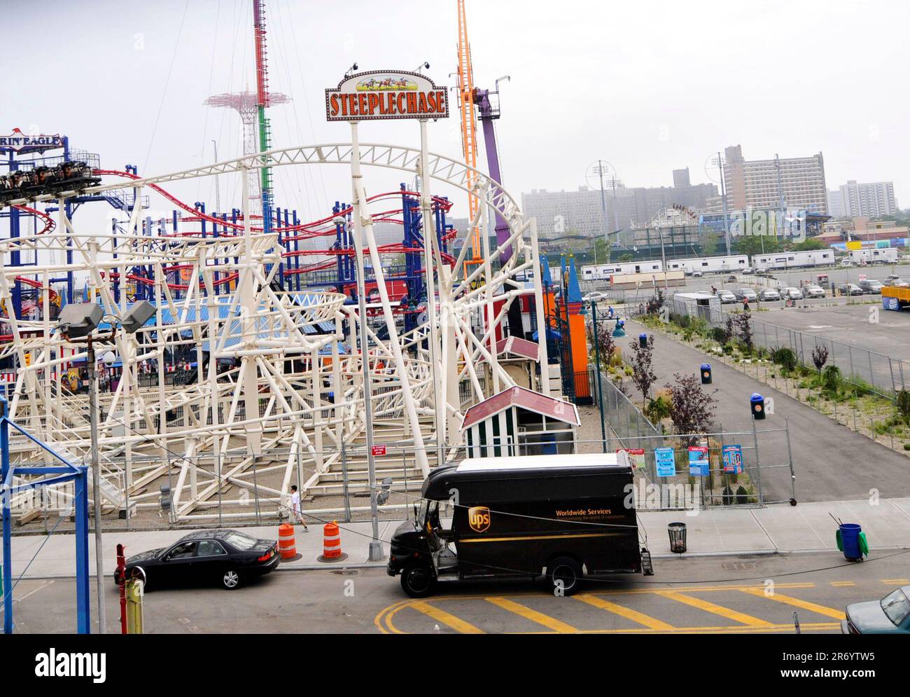 Deno's Wonder Wheel Amusement Park in Coney Island, Brooklyn, New York ...