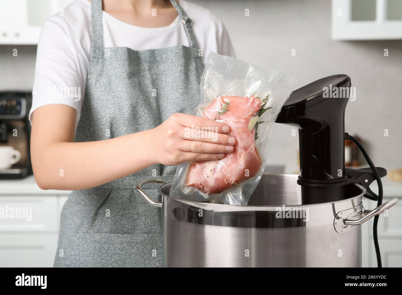 Thermal cooking bag hi-res stock photography and images - Alamy