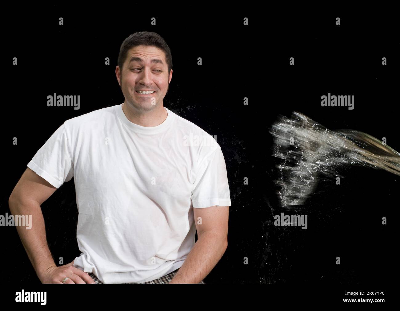 Bucket of water being thrown hi-res stock photography and images - Alamy