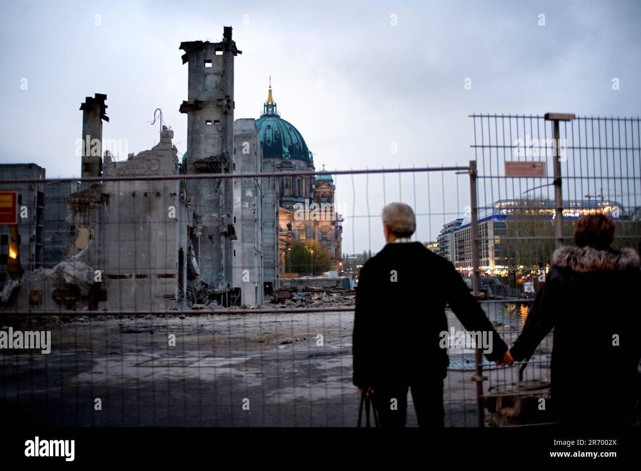 Urban planning berlin architecture hi-res stock photography and images ...