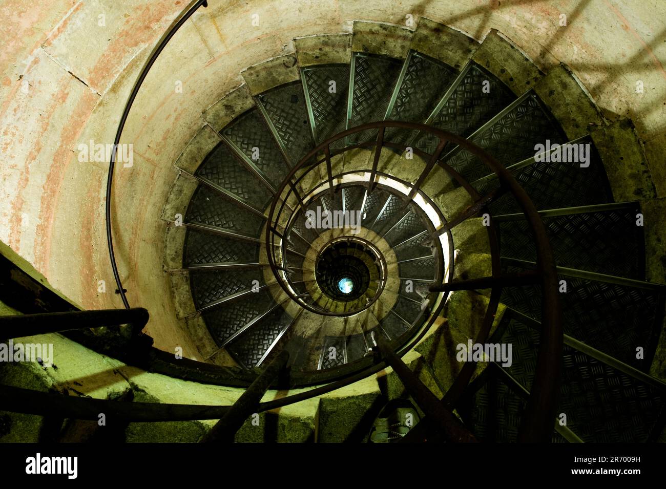 Fish stair hi-res stock photography and images - Alamy