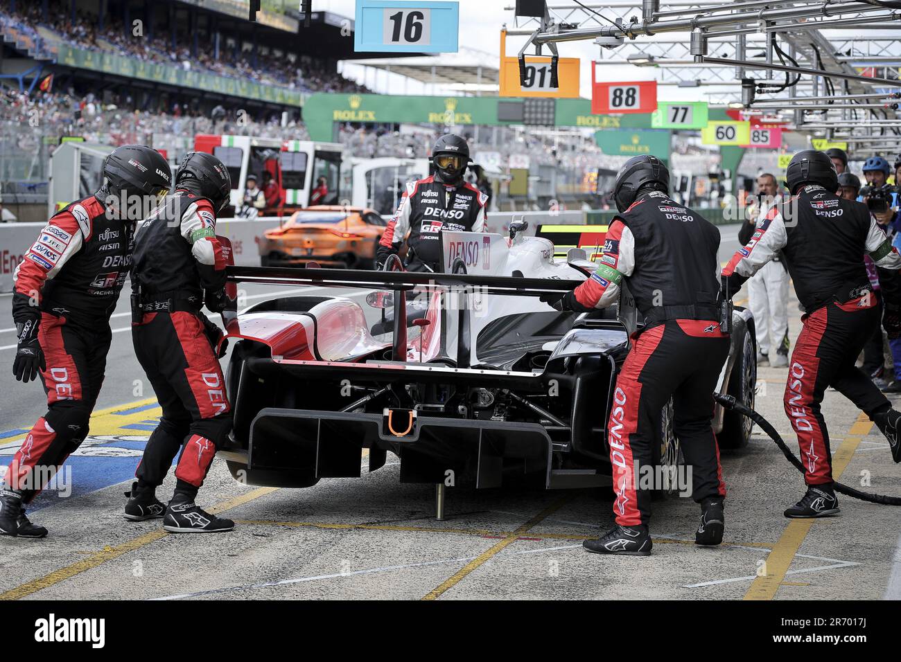 Pit stop, crash, accident, 08 BUEMI Sebastien (swi), HARTLEY Brendon ...