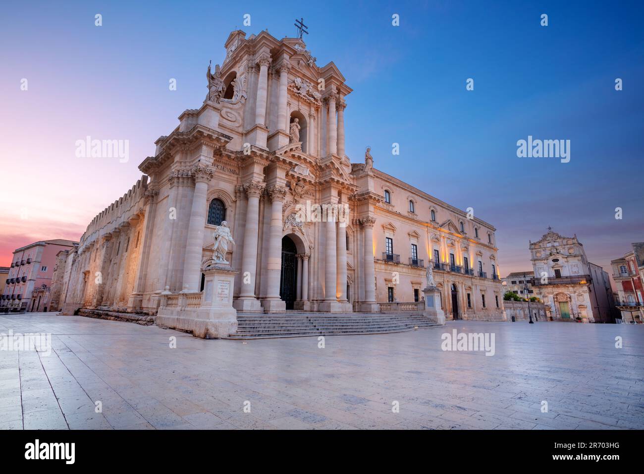 Destinations architecture hi-res stock photography and images - Alamy