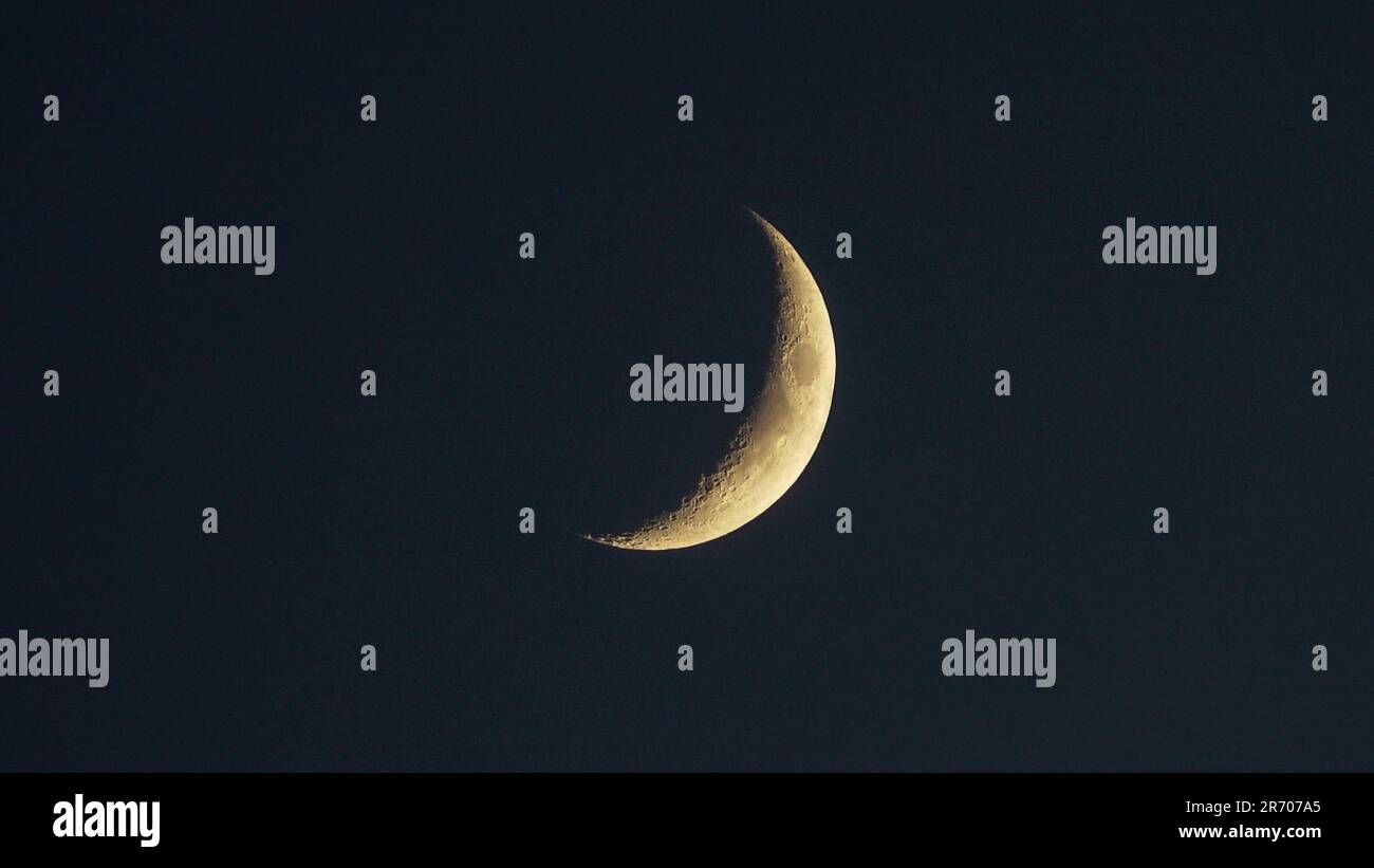 Dim eclipse hi-res stock photography and images - Alamy