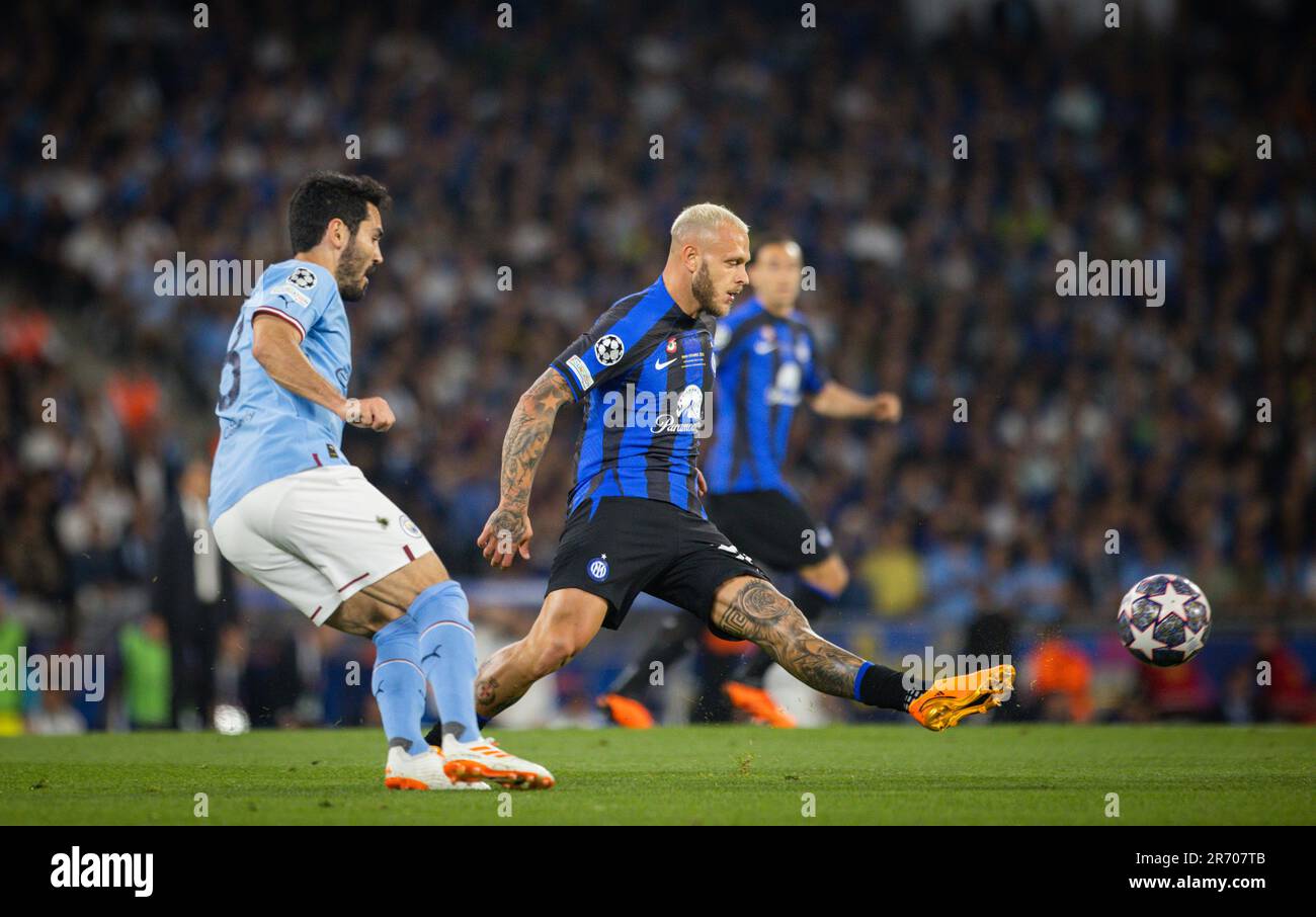 Federico dimarco inter hi-res stock photography and images - Alamy