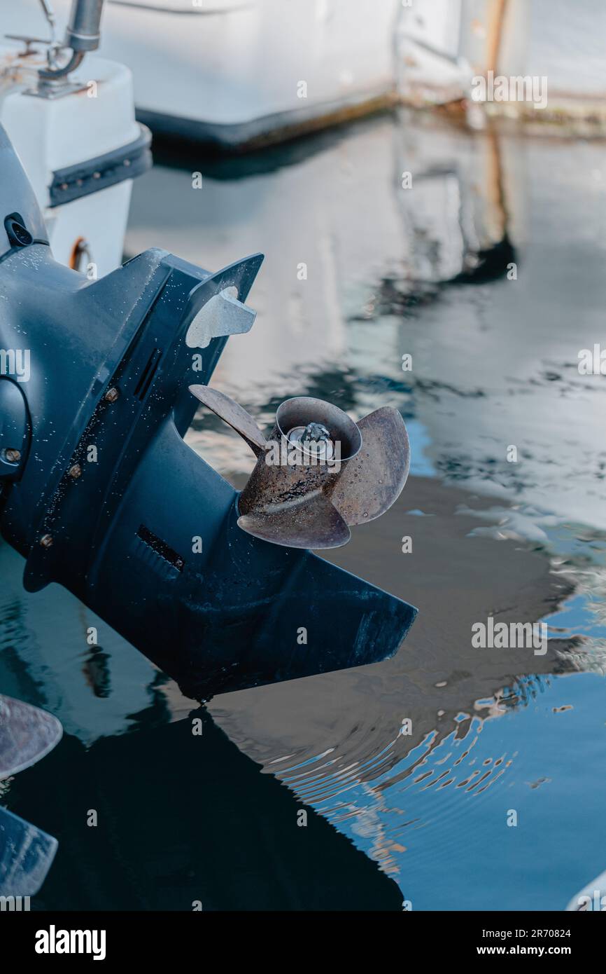 Speed boat engine hi-res stock photography and images - Alamy