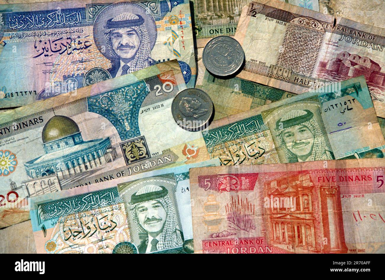 Dinar currency hi-res stock photography and images - Alamy