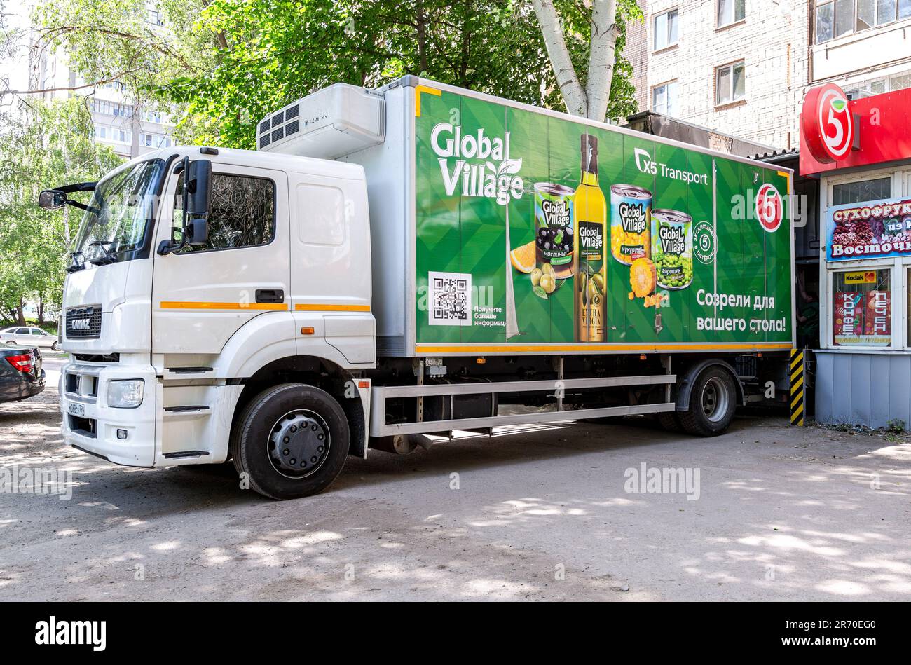 Samara, Russia - May 23, 2023: Branded delivery truck of Pyaterochka ...