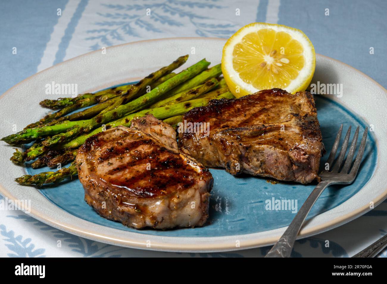 Close up grilled lamb hi-res stock photography and images - Alamy